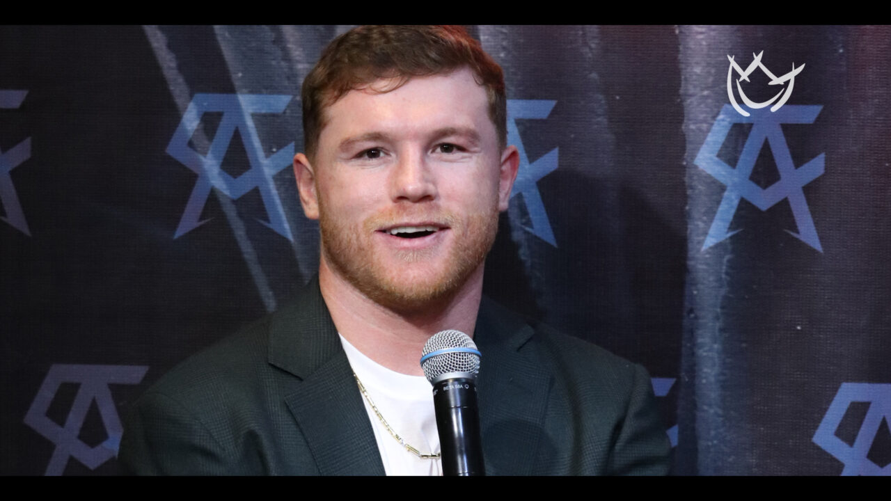 VIDEO: Canelo Álvarez junta a su esposa con su ex por sus hijos