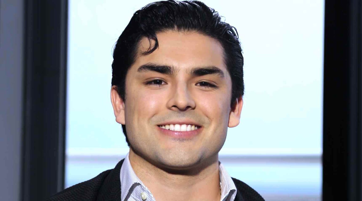 VIDEO: Diego Tinoco de 'Caballeros del Zodiaco' sufría bullying de pequeño